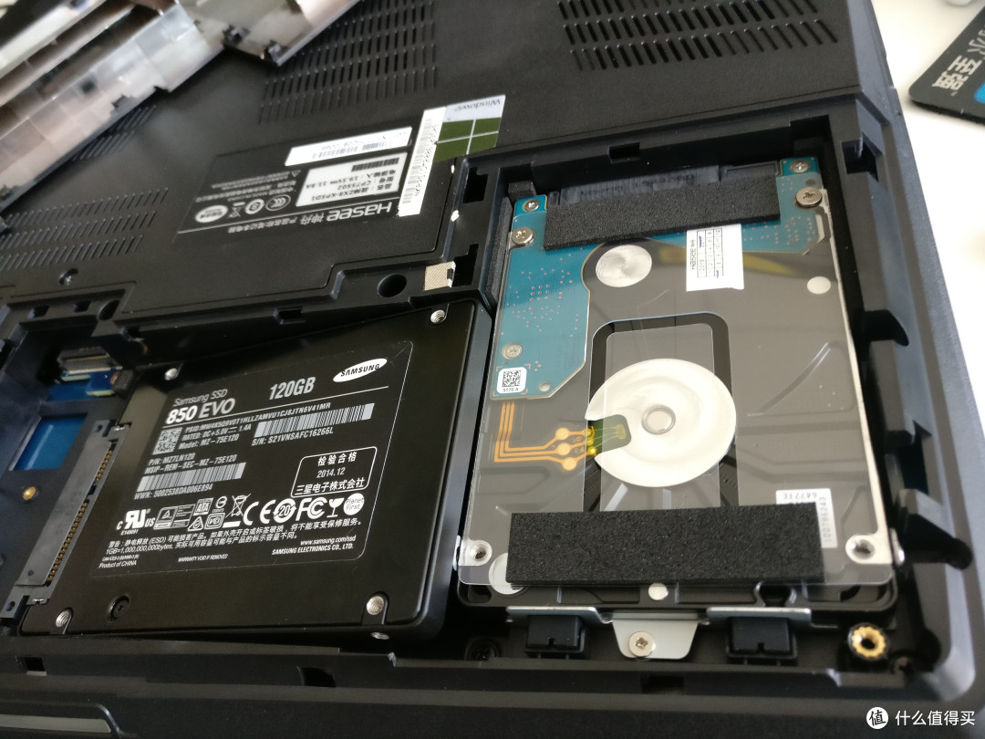 #原创新人# 神舟笔记本电脑 ZX8-KP5D1 上船 开箱 换SSD 测评_笔记本电脑_什么值得买