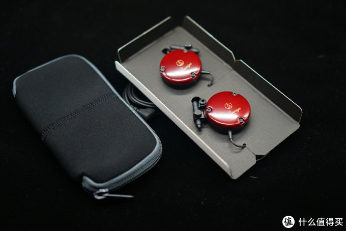 迟到的新年礼物—Audio Technica 铁三角 ATH-EW9 耳机 开箱_头戴式耳机_什么值得买