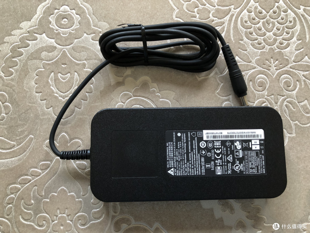 内置72个EU单位的最强核芯显卡Iris Pro 580：Intel 英特尔 NUC6I7KYK 迷你主机 开箱评测__什么值得买