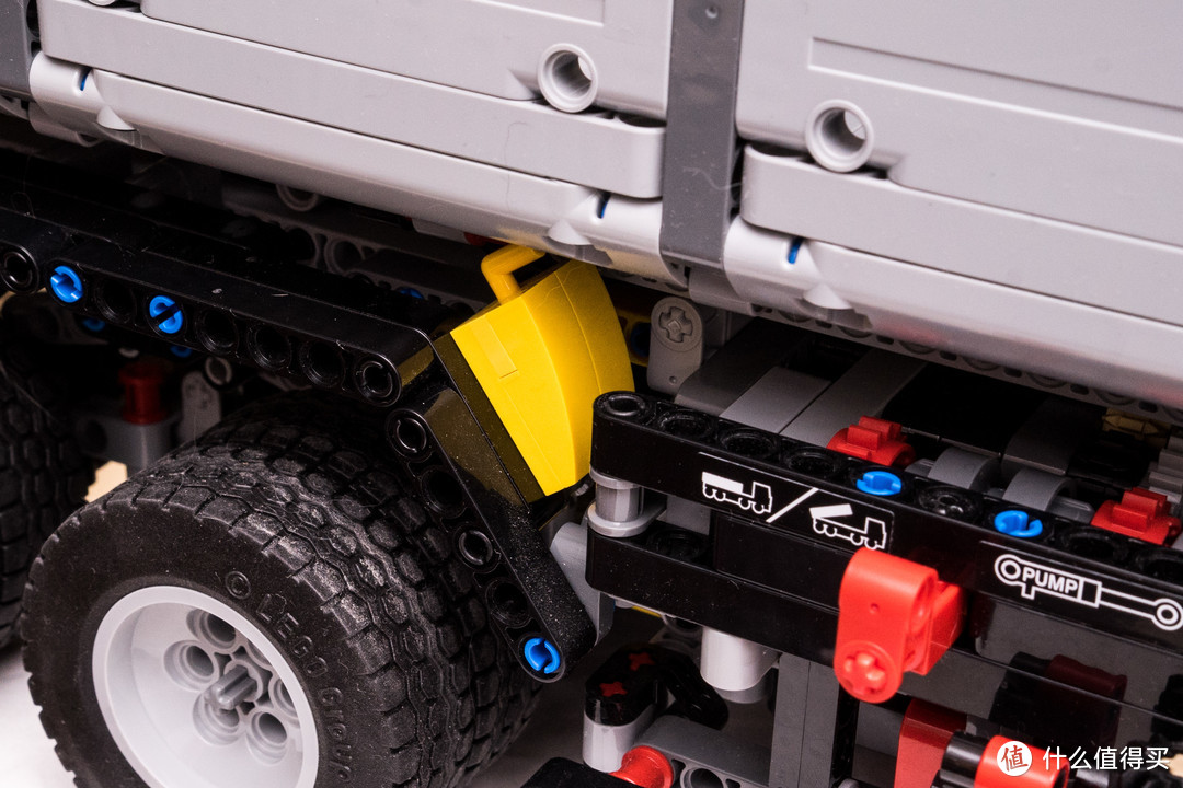 LEGO 乐高 42043 奔驰 AROCS 重型装载货车 开箱（附动图展示）_拼插积木_什么值得买