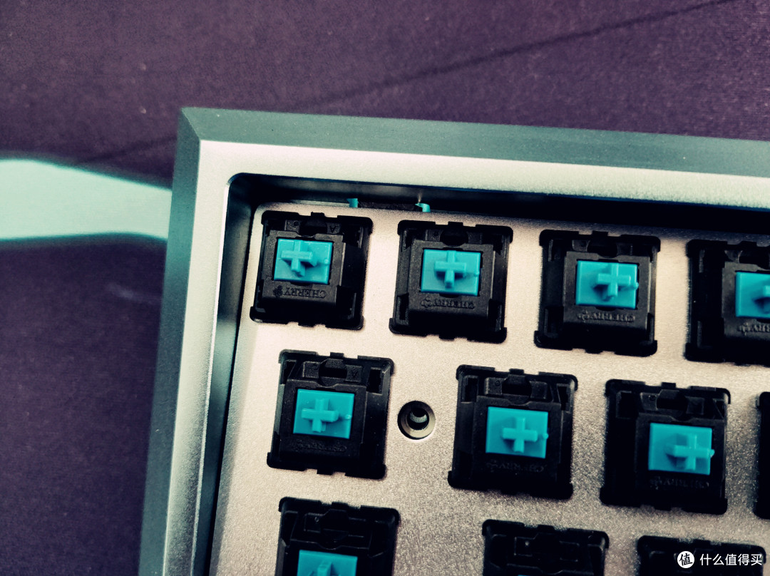 精致小壳，了解一下—— ALF DC60客制化键盘金属外壳开箱体验_键盘_什么值得买