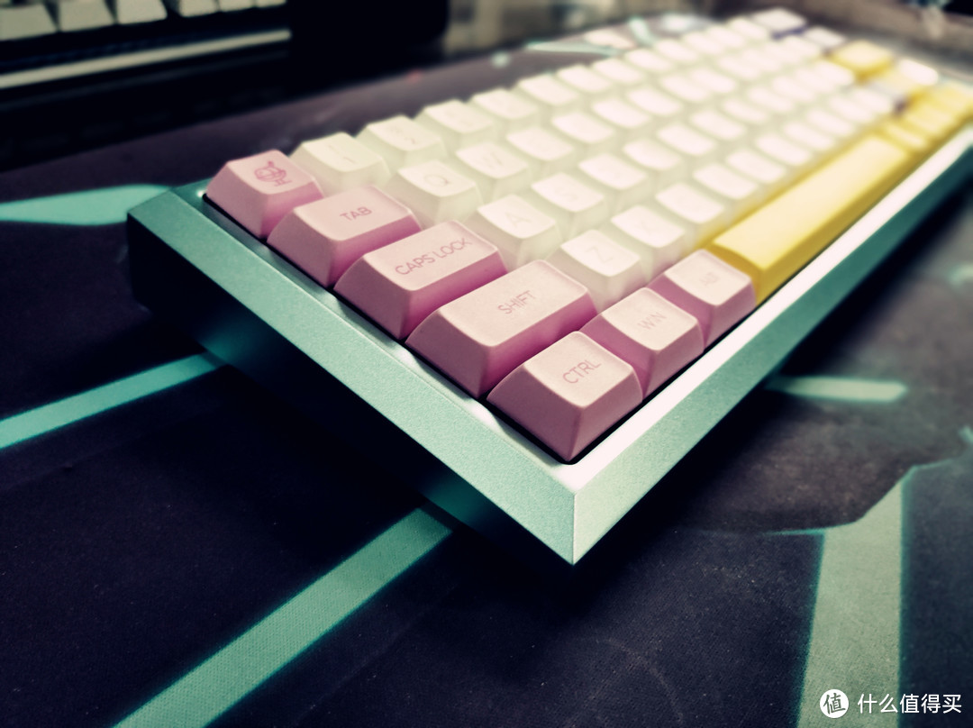 精致小壳，了解一下—— ALF DC60客制化键盘金属外壳开箱体验_键盘_什么值得买