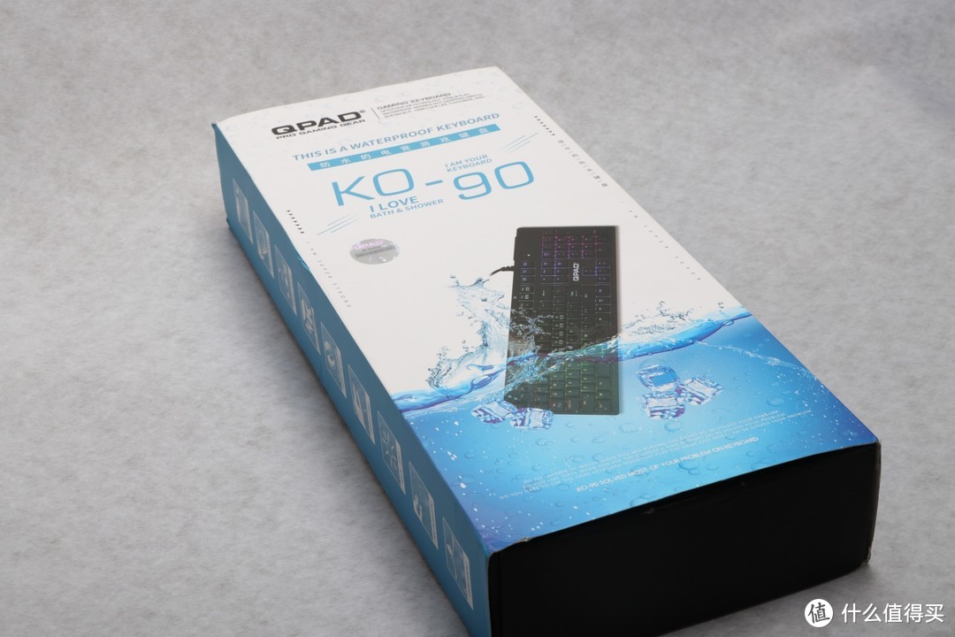 直接用水冲，最简单粗暴的键盘清洁方式 QPAD KO-90 RGB电竞键盘_键盘_什么值得买