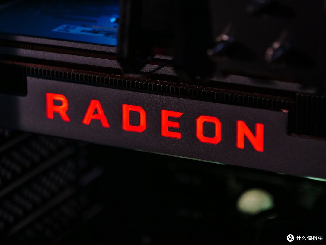Radeon VII开箱测试：制程升级能否带来性能飞跃_显卡_什么值得买