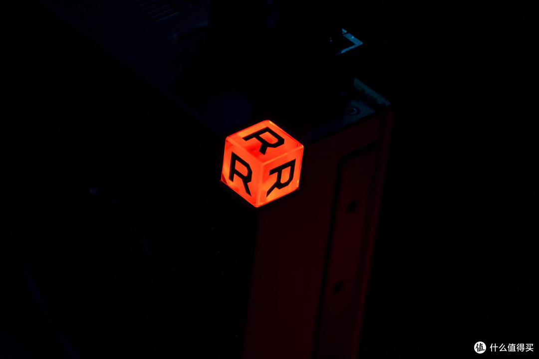 千金难买我愿意，AMD Radeon VII 五十周年纪念版开箱_CPU_什么值得买