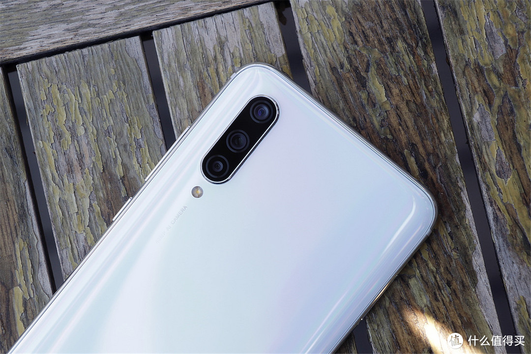 小米CC发布三款机型：CC9、CC9e、CC9美图定制版详解，哪款是你_安卓手机_什么值得买