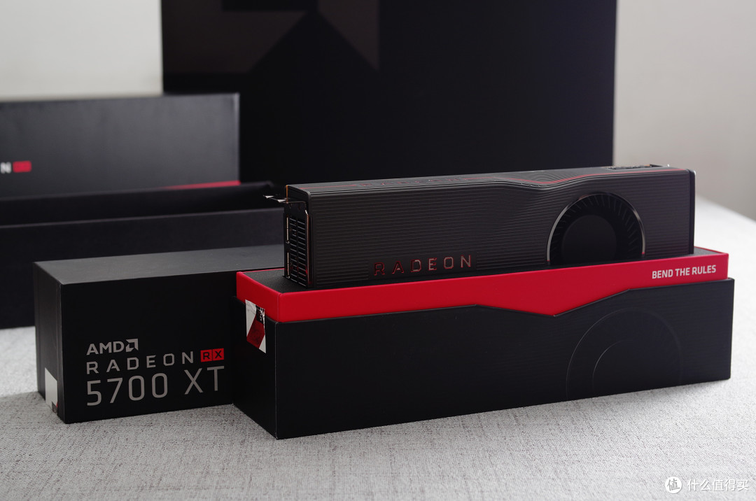 跑分不如看帧数，AMD Radeon RX 5700系列双卡对比评测_显卡_什么值得买