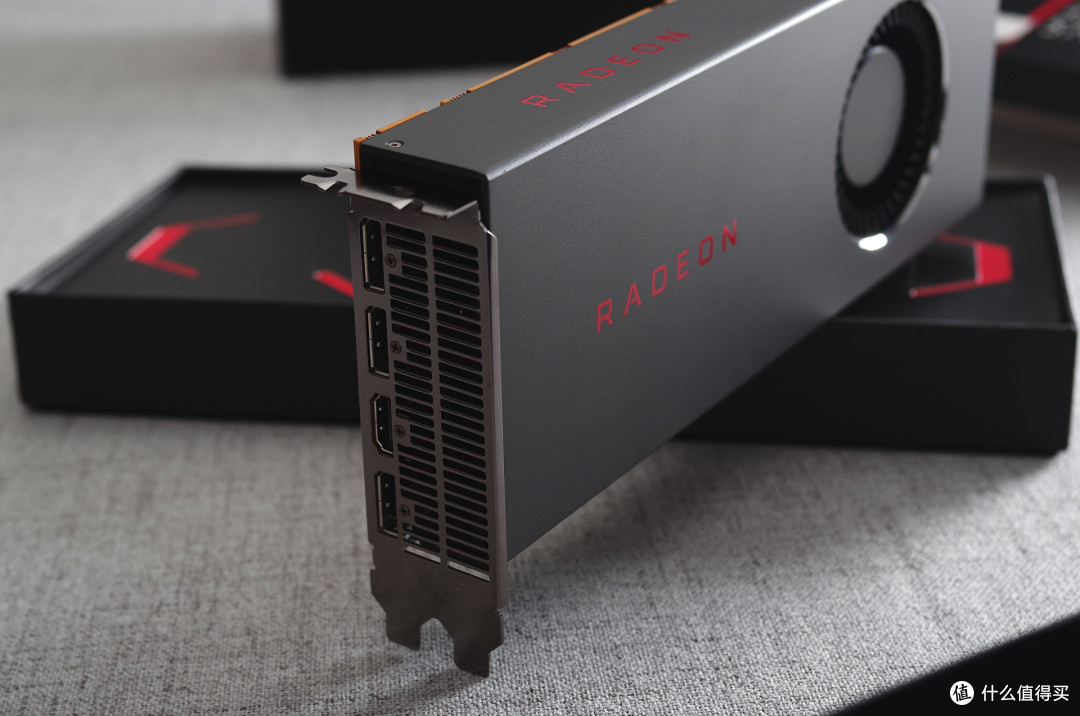 跑分不如看帧数，AMD Radeon RX 5700系列双卡对比评测_显卡_什么值得买