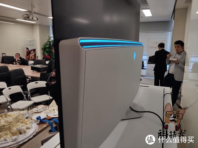 ALIENWARE 54.6英寸OLED游戏显示器AW5520QF真机实拍_显示器_什么值得买