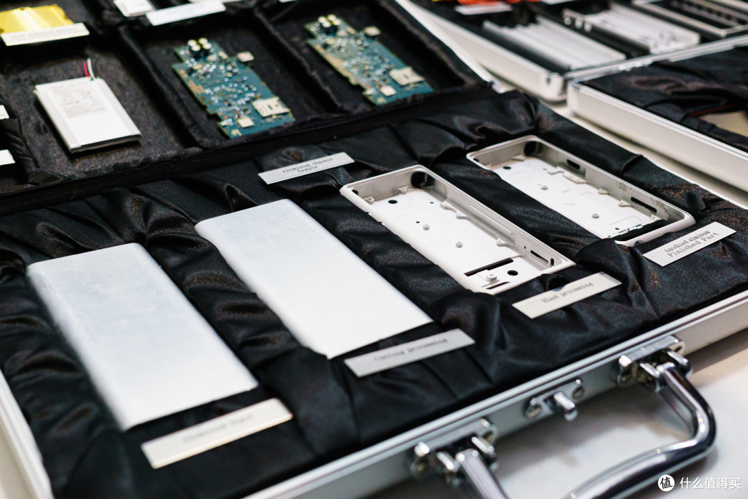 40周年纪念款Walkman究竟如何？小小值奉上现场上手实拍体验 看完再下单也不迟_随身播放器_什么值得买