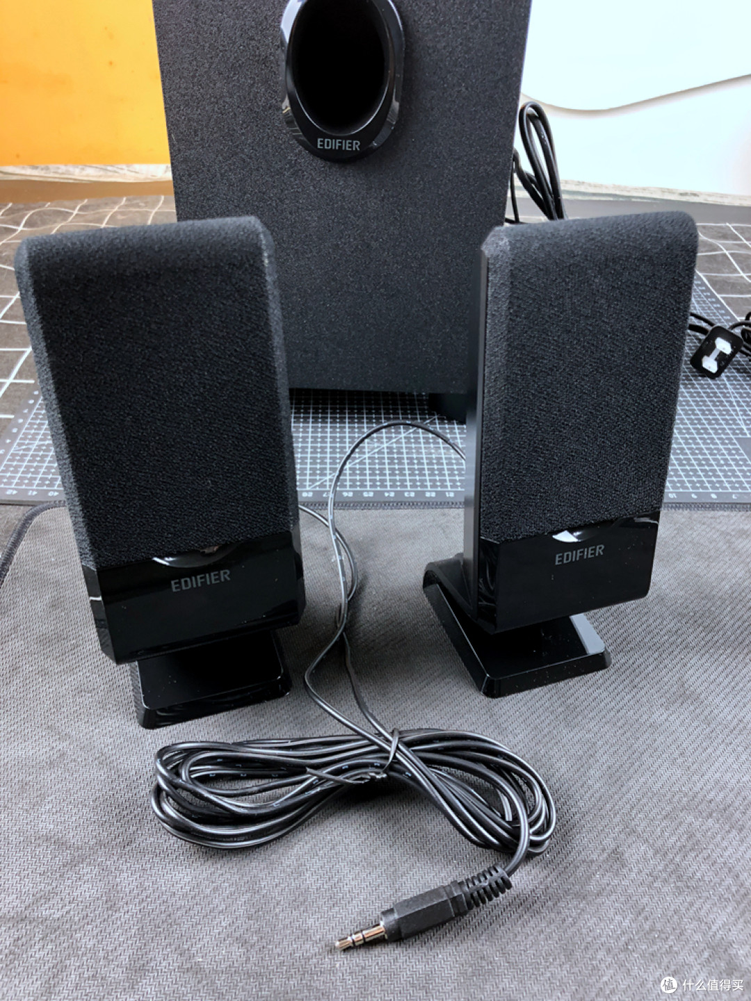 漫步者（EDIFIER） R101V 2.1声道多媒体音箱 开箱简评_音响/音箱_什么值得买
