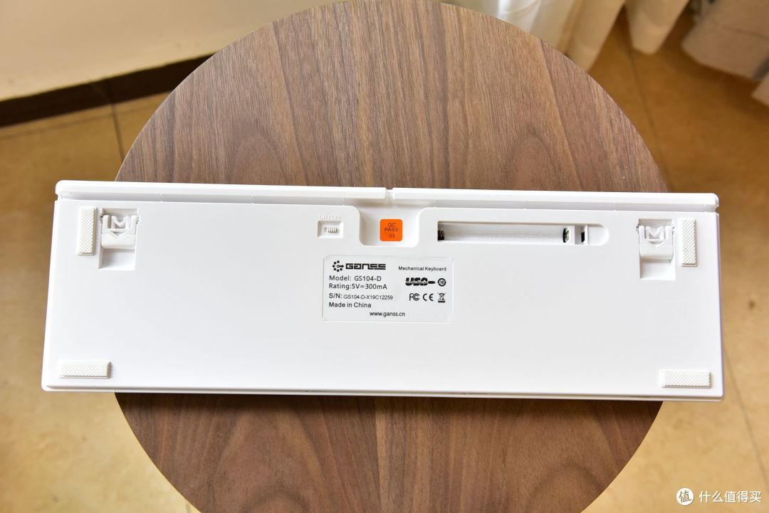 心动不止颜值，GANSS GS104D蓝牙双模机械键盘开箱评测_键盘_什么值得买