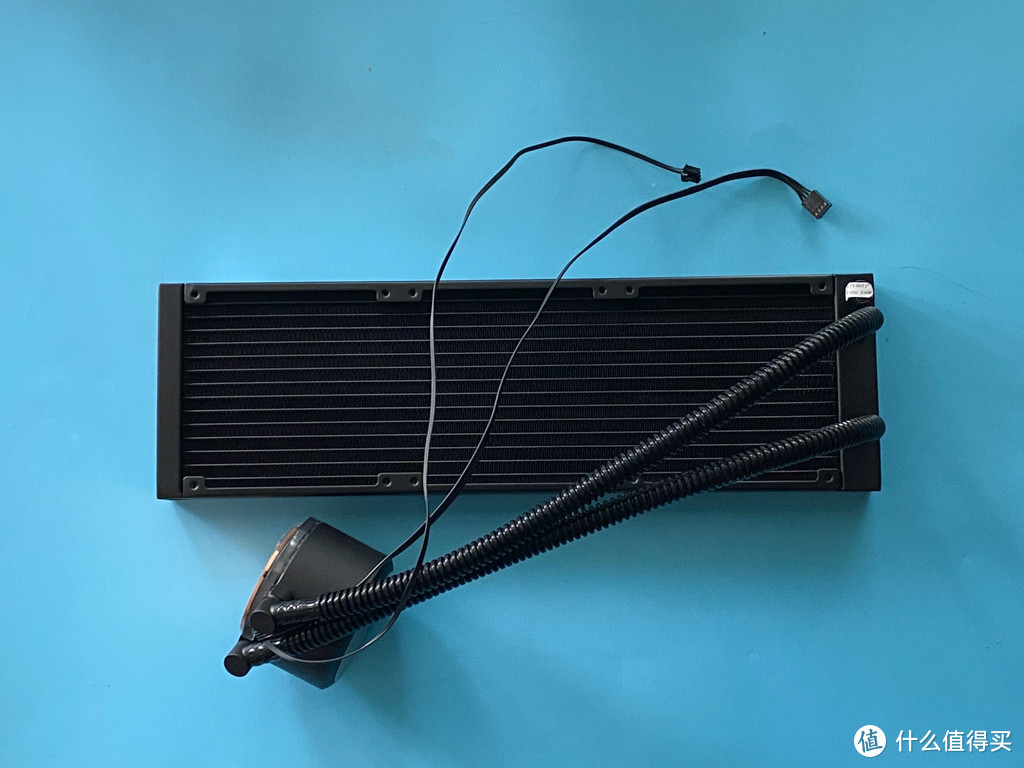 电脑机箱水冷冷排不同位置散热效果不同吗？ZEROZONE BMR36水冷实测_散热器_什么值得买