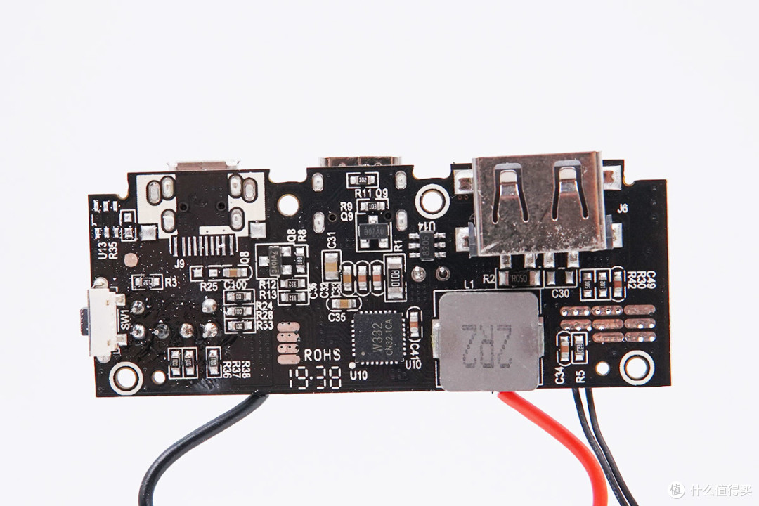 拆解报告：aigo 20000mAh 18W PD双向快充移动电源F20000PD_移动电源_什么值得买