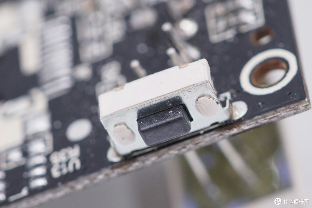 拆解报告：aigo 20000mAh 18W PD双向快充移动电源F20000PD_移动电源_什么值得买