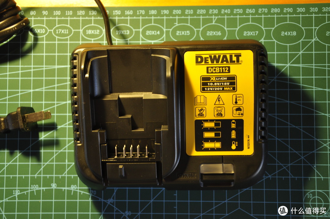 得伟DCD708开箱评测，新一代20V锂电钻能带给你什么样的使用体验？_电钻_什么值得买