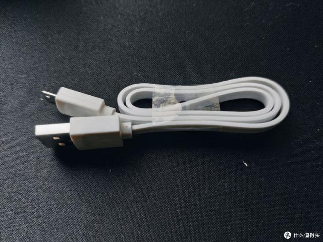 小？轻？薄？——aigo爱国者10000mAh移动电源E10000+体验报告_移动电源_什么值得买