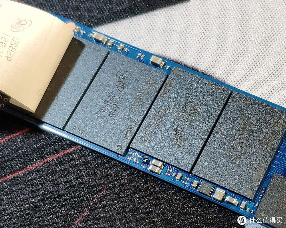 三款主流500G带缓存的nvme固态硬盘横向评测：RC10 vs A2000 vs M9PeGN_固态硬盘_什么值得买