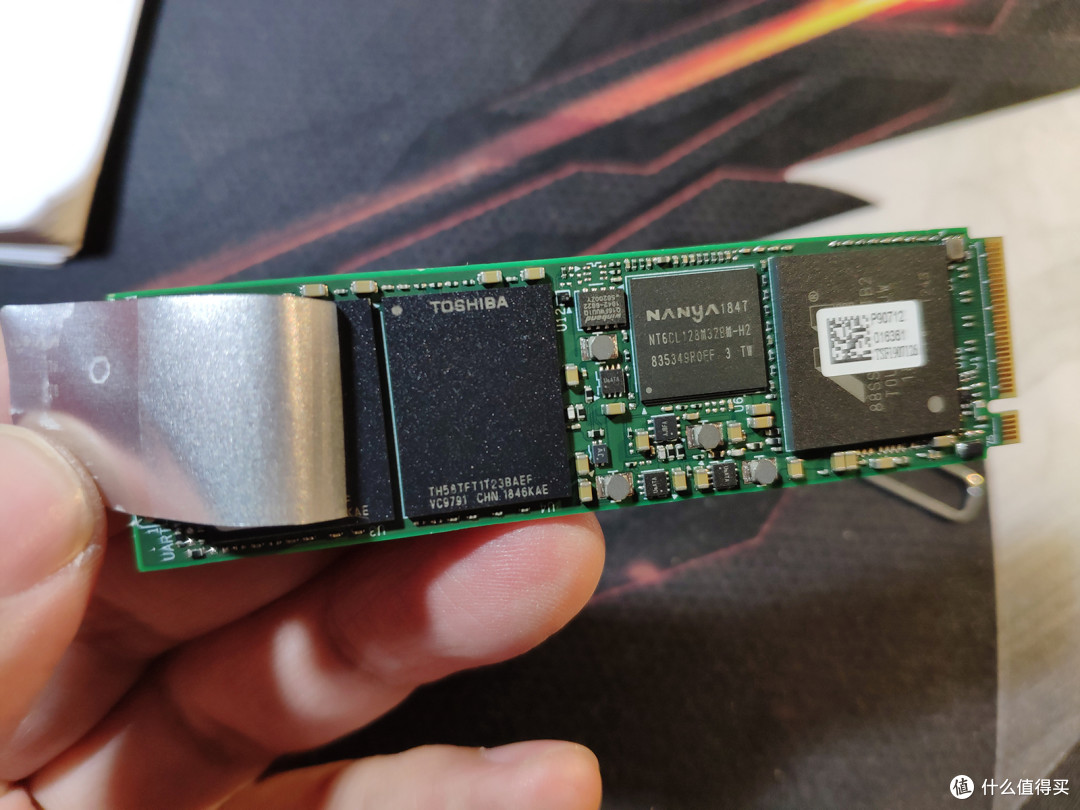 三款主流500G带缓存的nvme固态硬盘横向评测：RC10 vs A2000 vs M9PeGN_固态硬盘_什么值得买