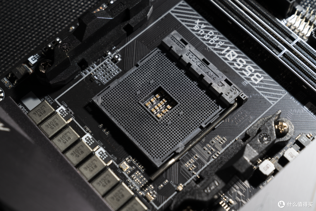 大概是最强 B550 ITX！技嘉 B550I AORUS PRO AX 拆解评测_电脑配件_什么值得买