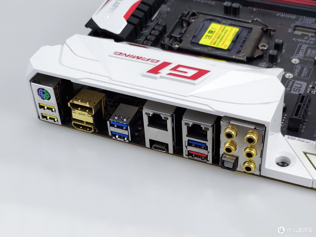 64TB超豪华别墅，银欣CS380黑威联通主机达成_NAS存储_什么值得买