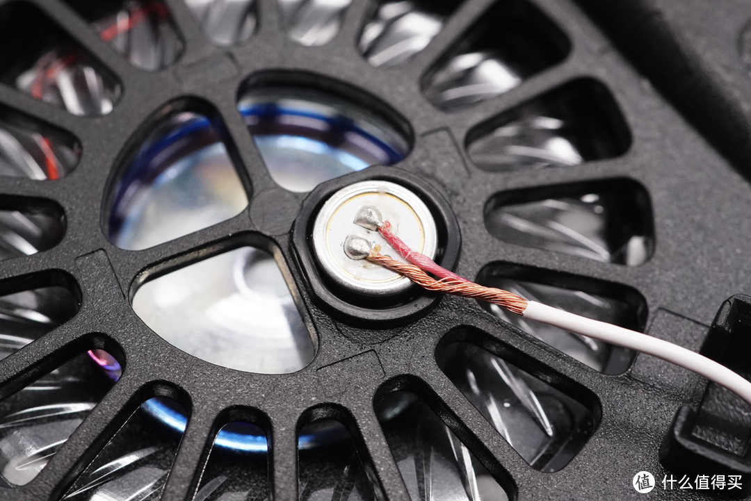 拆解报告：神秘降噪头戴蓝牙耳机丨内置佩戴检测芯片_蓝牙耳机_什么值得买