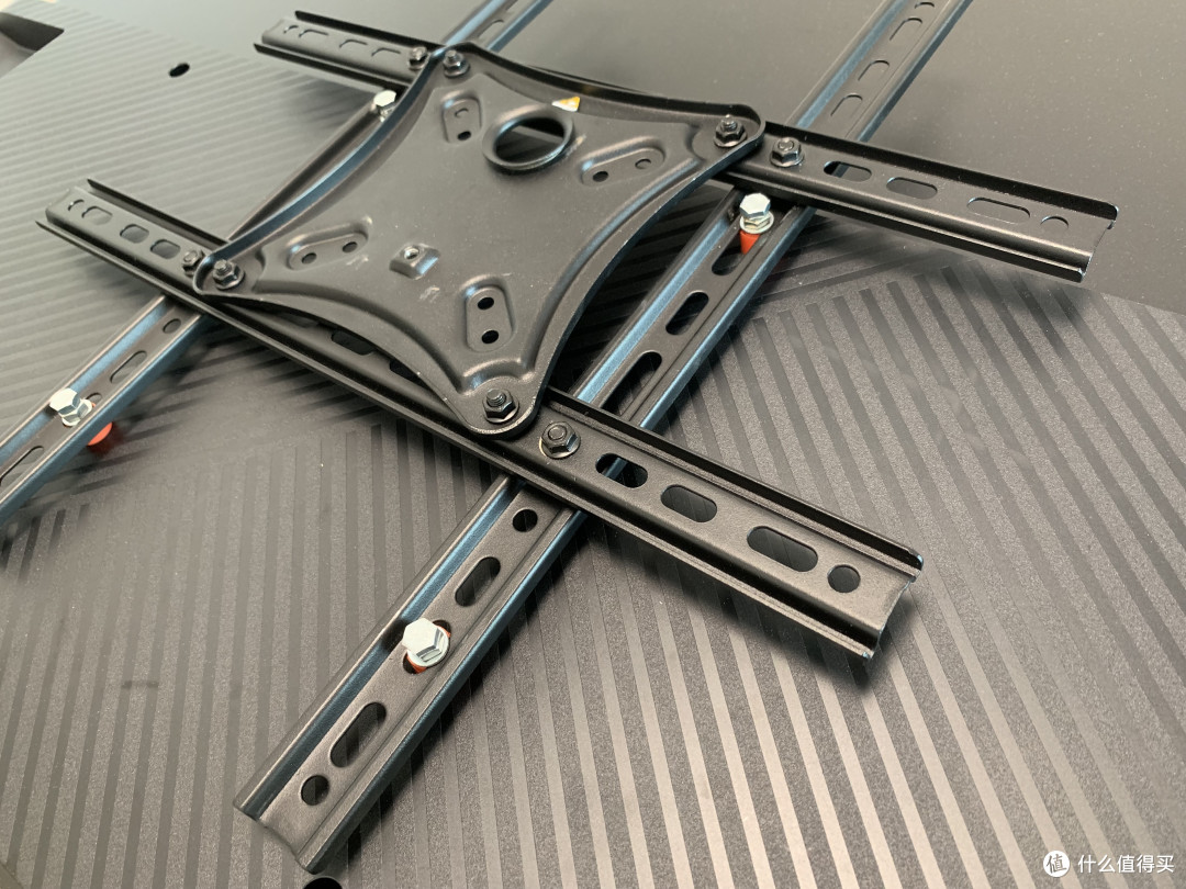 全方位自由观看——NB P5旋转电视支架使用体验_家电安装_什么值得买