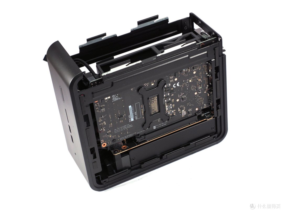 Intel原厂主机？Intel原厂显卡？！——迟到一年的Intel NUC9装机_CPU_什么值得买