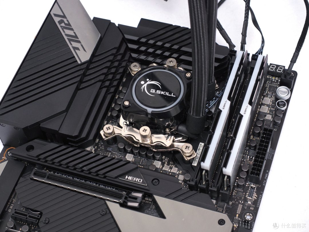 船新的Z590芯片组！华硕ROG Maximus XIII Hero M13H主板开箱_电脑配件_什么值得买