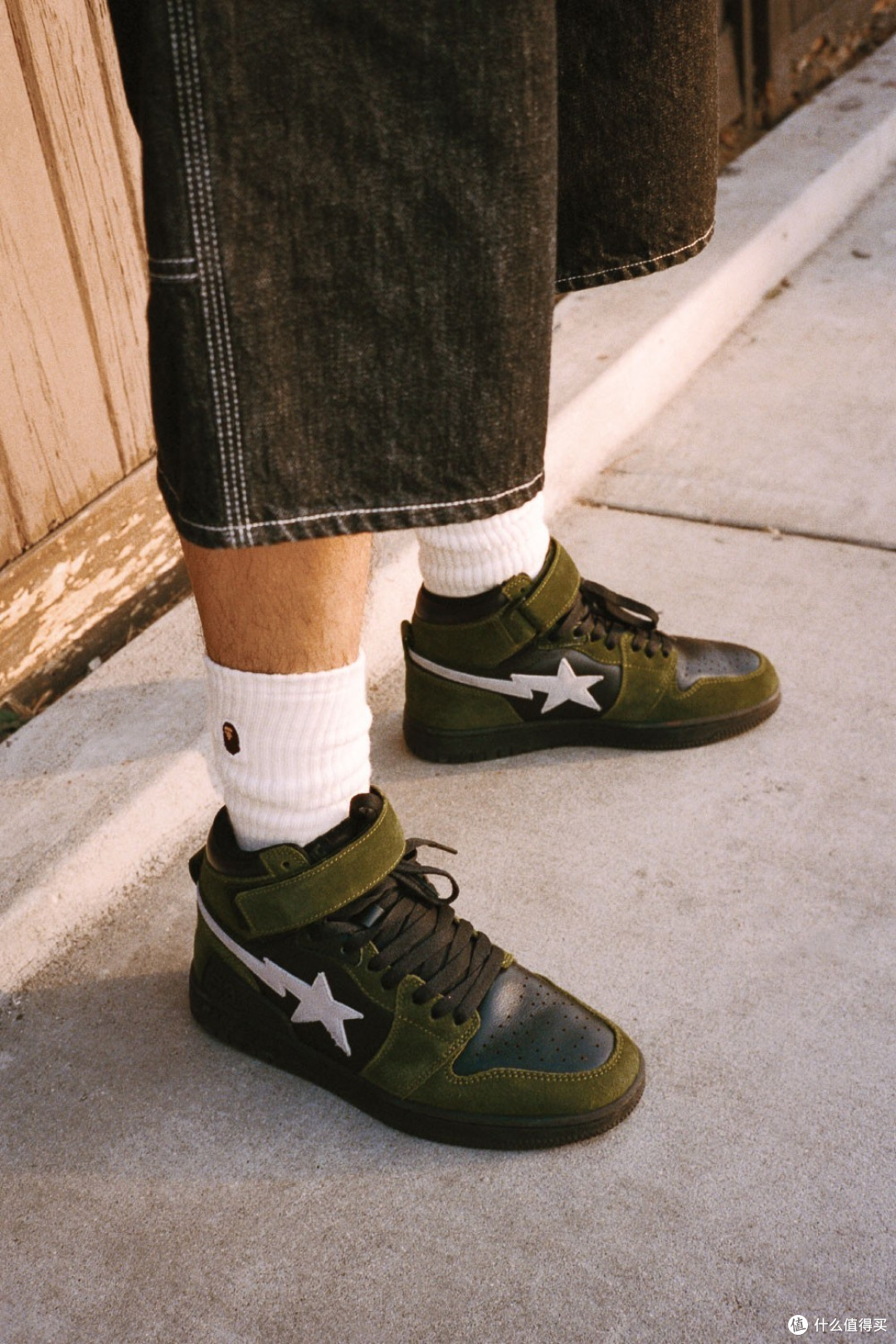 开年大动作，A BATHING APE® 正式发布 BAPE STA™ 2021 全新系列9个配色2月6日发售_男士休闲鞋_什么值得买