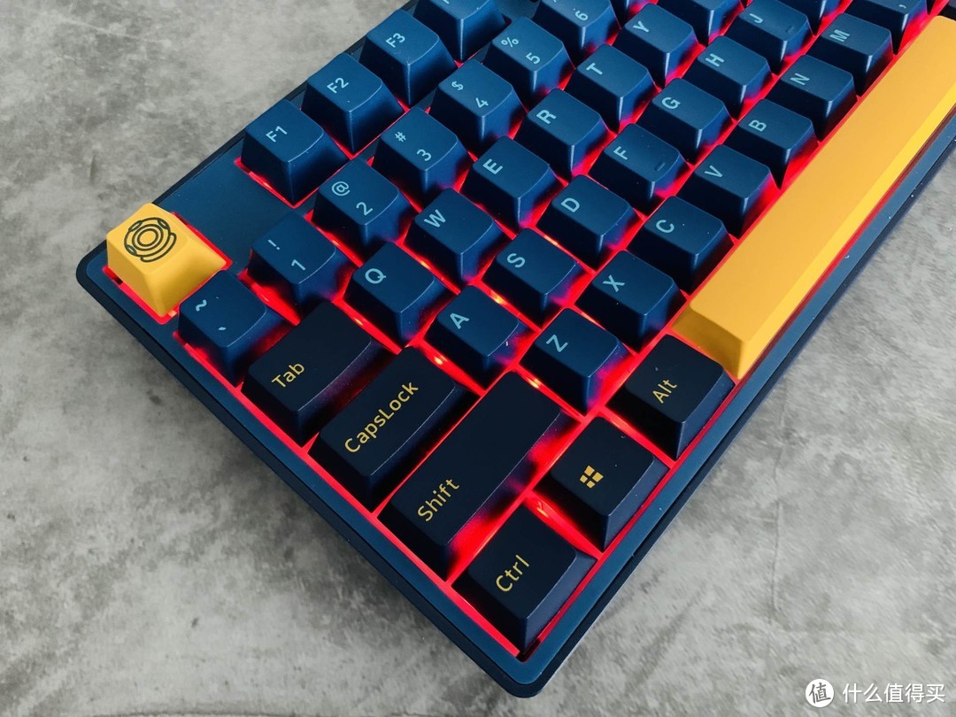RGB灯光、全键无冲突、热拔插轴——捕获者KT87鹦鹉螺机械键盘体验_键盘_什么值得买
