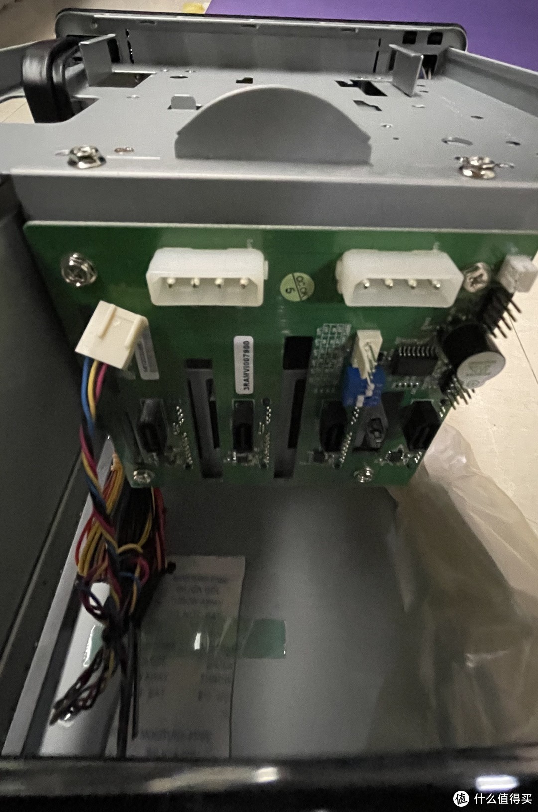 迎广（IN WIN）MS04 NAS机箱 开箱、搬装与坑爹散热限高改造_机箱_什么值得买