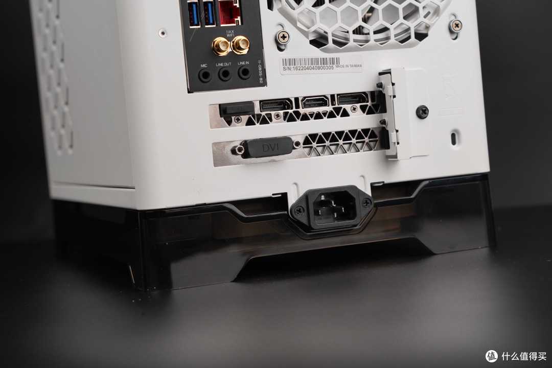 [我的桌面炫彩小白] 迎广 A1 Plus 装机体验_电脑配件_什么值得买