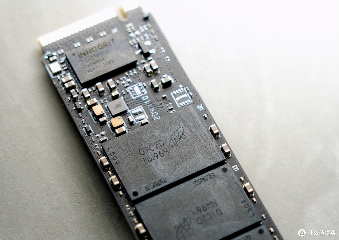 大华C900 PLUS NVMe固态硬盘评测：超高性能外加十年超长质保_固态硬盘_什么值得买