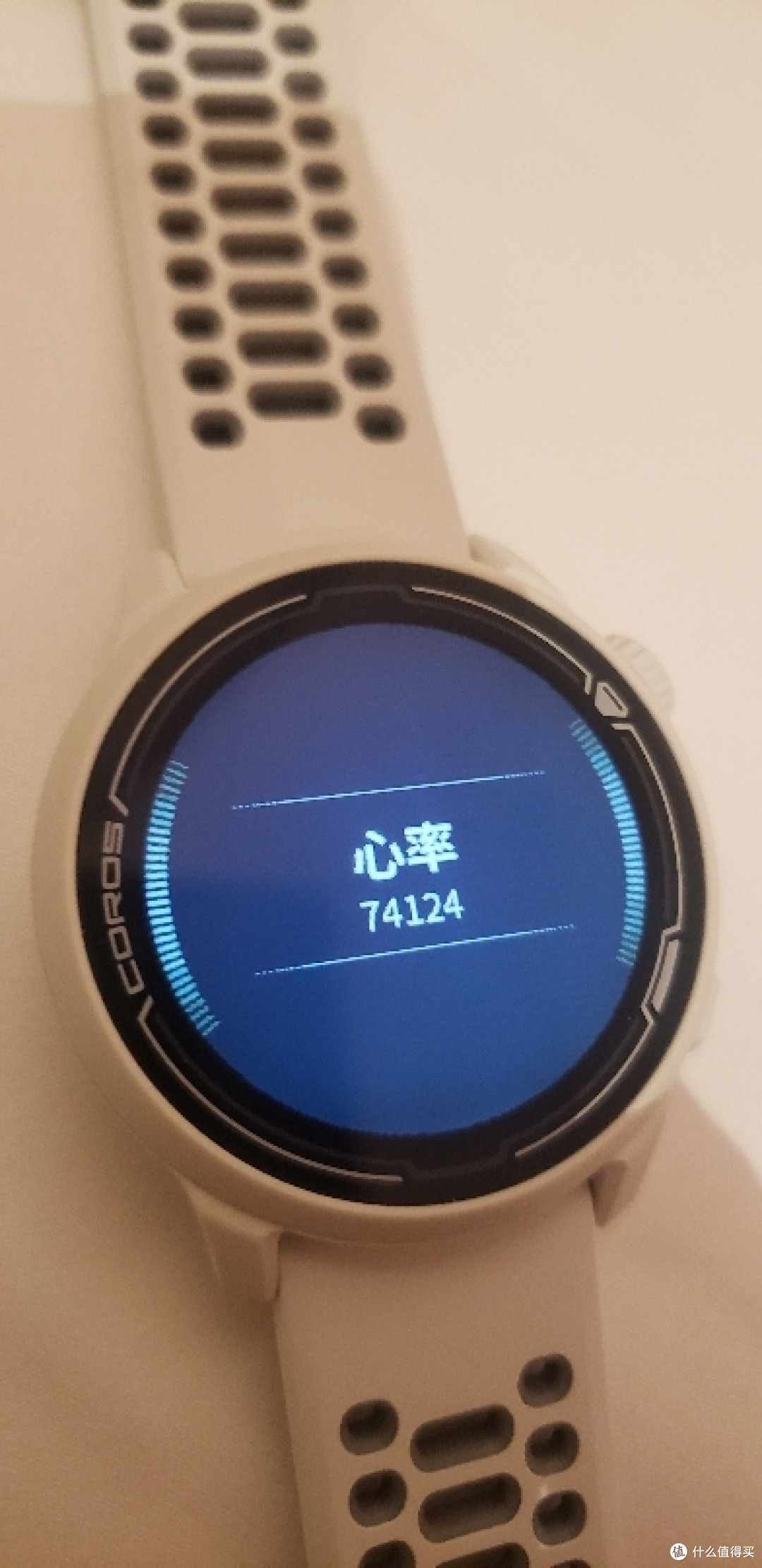 白色高驰PACE2成为爆款，到底香在哪里？_智能手表_什么值得买