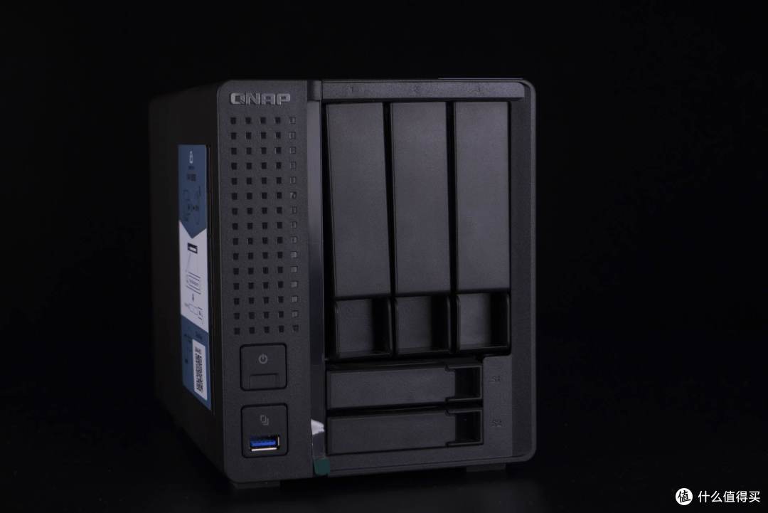 五盘位的NAS:威联通TS-551小白入坑说明_NAS存储_什么值得买