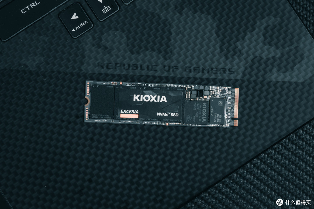 玩家国度枪神2 Plus重生记：教你怎么用最简单的方式更换SSD_固态硬盘_什么值得买