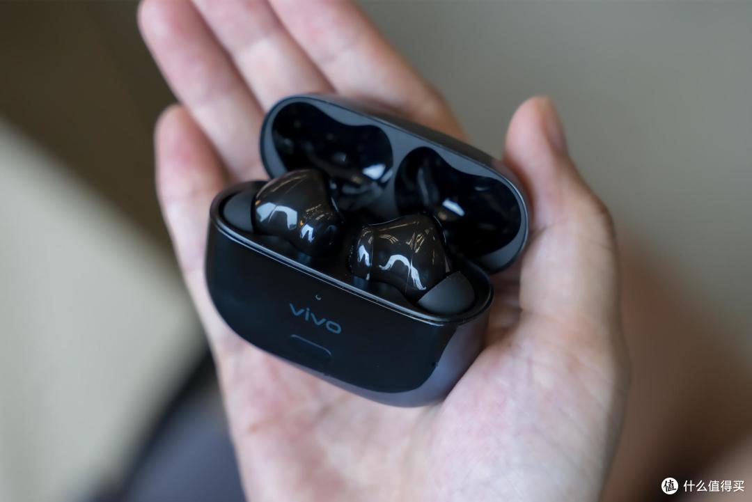 美图欣赏！vivo TWS 2佩戴体验舒适，音质表现更出色_蓝牙耳机_什么值得买