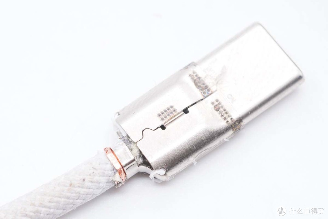 拆解报告：苹果Mac Pro标配Lightning编织线_数据线_什么值得买