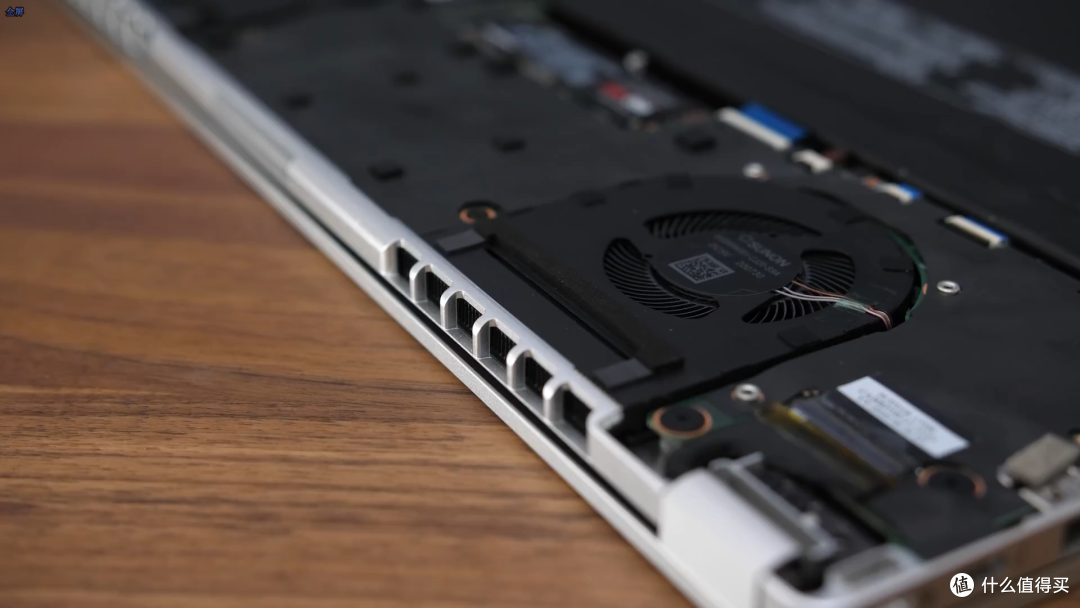 intel英特尔NUC M15 Laptop Kit 11代白牌笔记本 拆机综合性能评测 _笔记本电脑_什么值得买