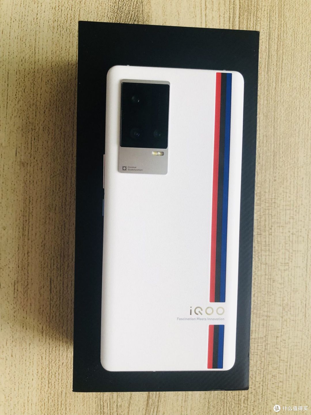 iQOO8 Pro手机传奇版开箱测评，搭载888Plus处理器上手体验后感觉：真棒！_手机_什么值得买