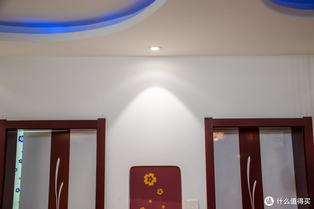 超高显色、低蓝光与无频闪的健康照明：魅族灯 Lipro LED 健康照明筒灯_筒灯_什么值得买
