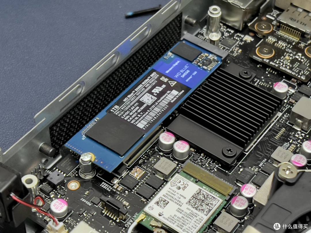 华硕也有mini PC？来看看都有哪些1L小主机（收藏起来）_数码配件_什么值得买