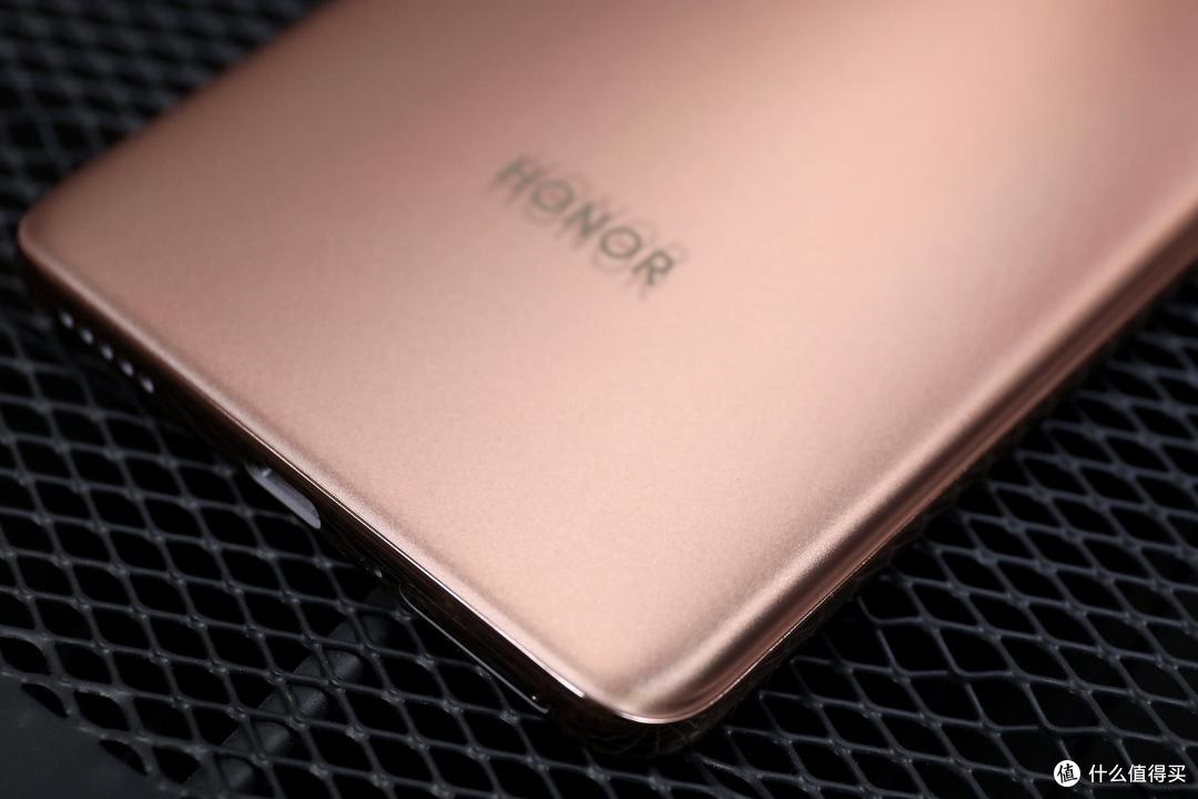 荣耀X30首发评测：120Hz高刷新率、66W超级闪充、94%屏占比直屏，售价1499元起_安卓手机_什么值得买