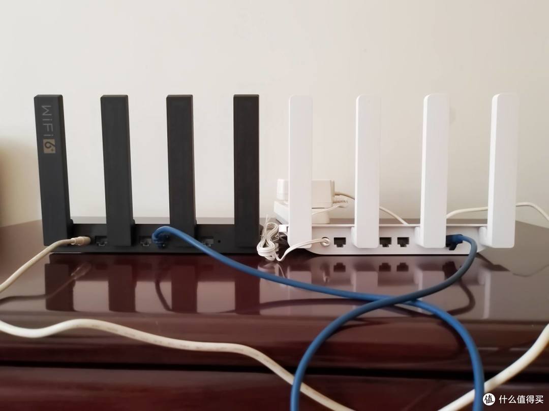 华为AX3 Pro VS荣耀路由4，怎么选？三方面详细对比告诉你！_路由器_什么值得买