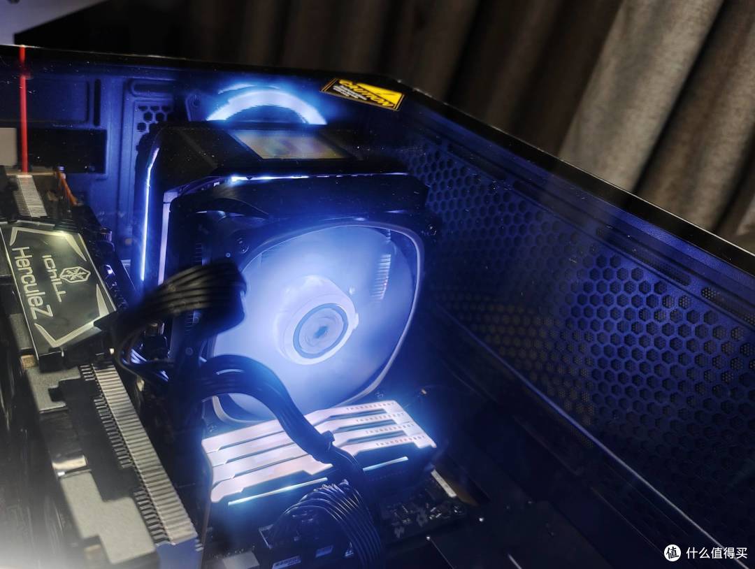 不只是好看：ZEROZONE泽洛 幻瞳 CPU风冷散热器使用评测_散热器_什么值得买