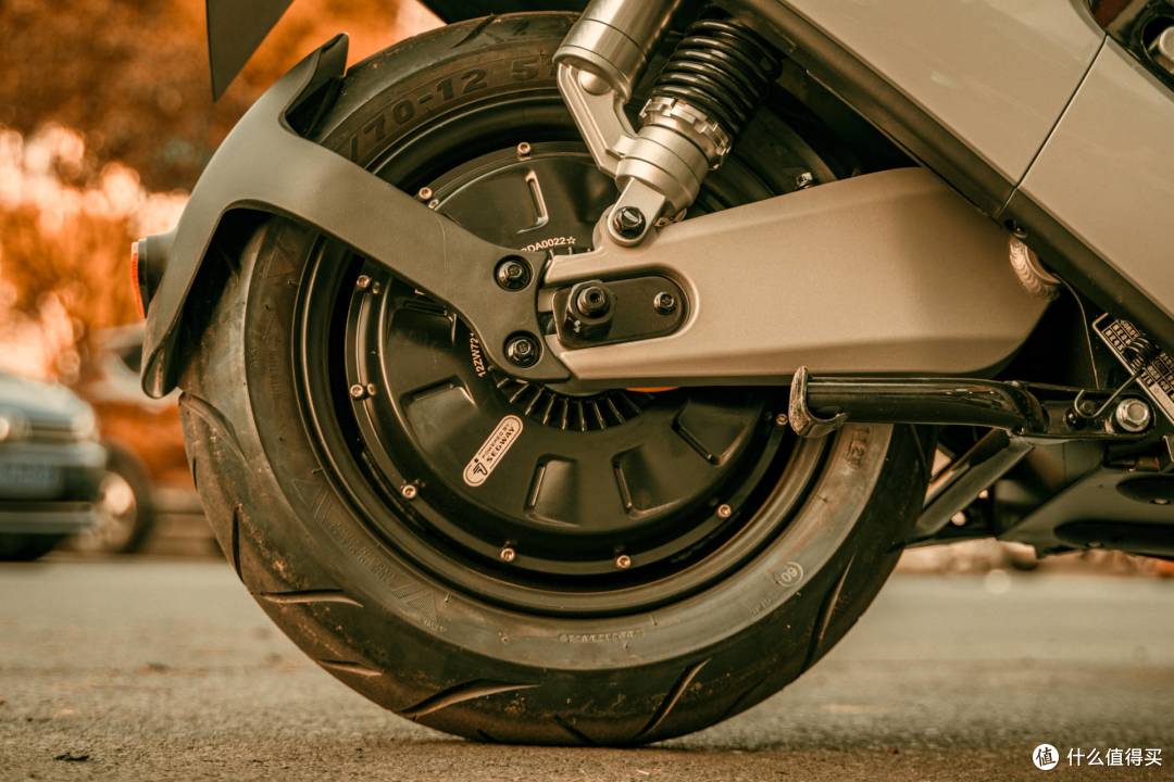 近2.1W电动车，体验如何？九号E200P MK2测评_电动车_什么值得买