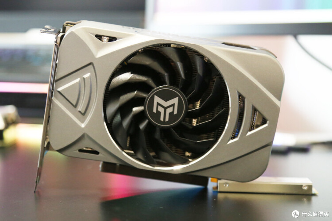 ITX小钢炮~影驰Geforce RTX 3050金属大师Mini开箱_显卡_什么值得买