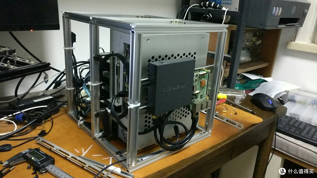DIY开放式NAS机架，让散落在桌面的设备集成在一起_NAS存储_什么值得买