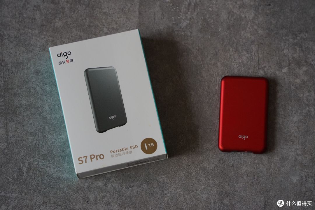 小而精的便携式iCloud，aigo S7 Pro移动固态硬盘评测_移动硬盘_什么值得买